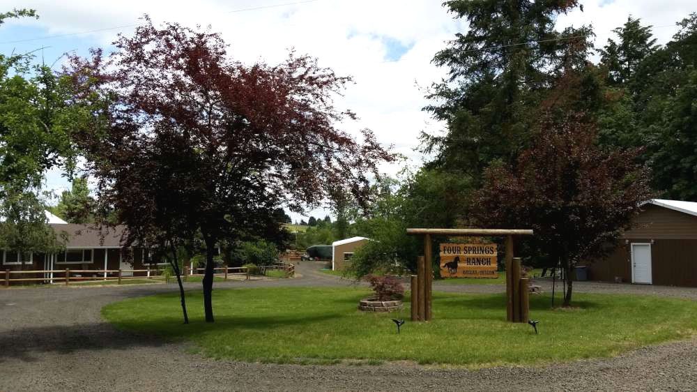Four Springs Ranch – Dallas Oregon Horse Ranch